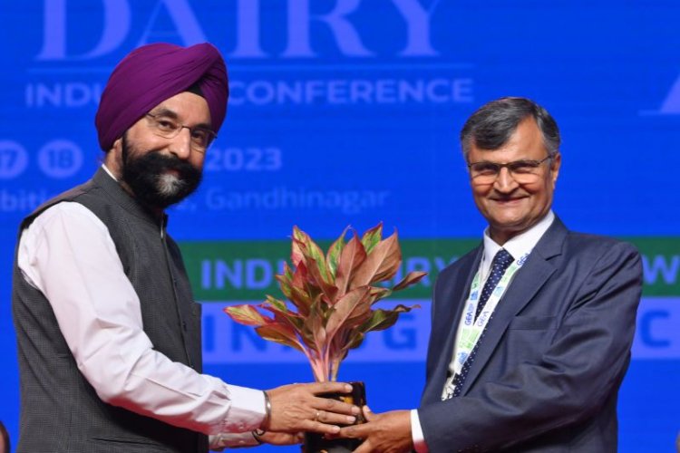 contribution of white revolution more than green revolution said niti ...