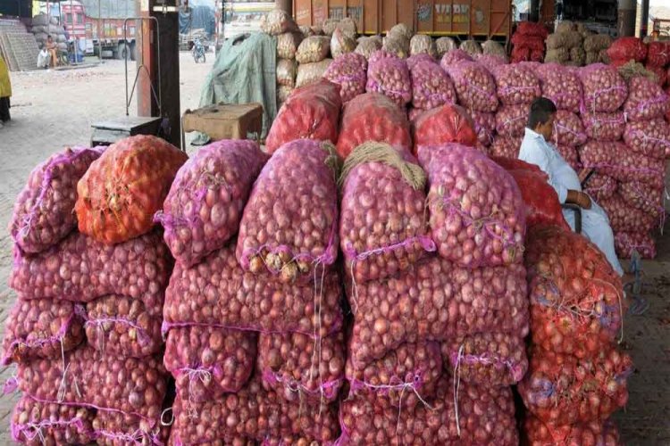 centre allows export of 99150 mt onion to six countries including bangladesh and uae | केंद्र ने ...